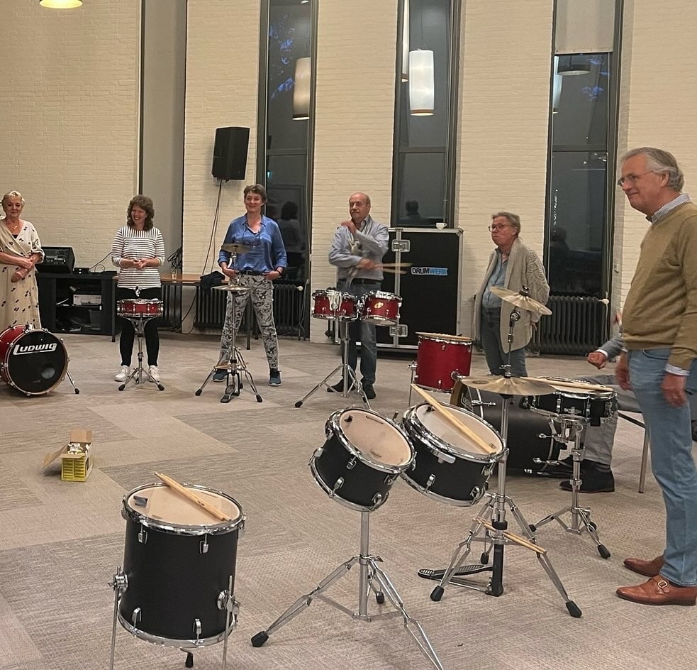 Drummen werkt! - Dorpscentrum Oegstgeest